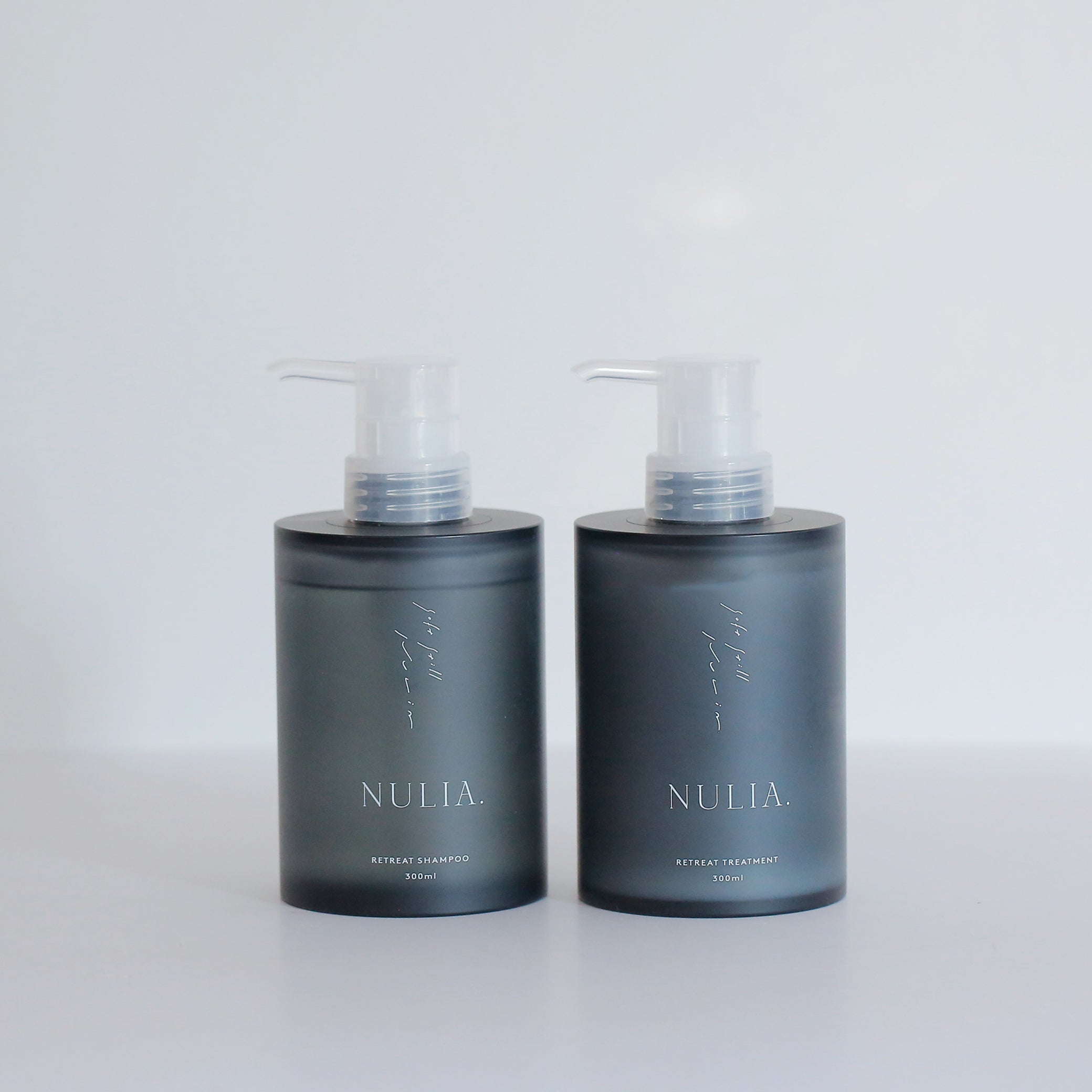 RETREAT SHAMPOO & TREATMENT – soft_still_NULIA.